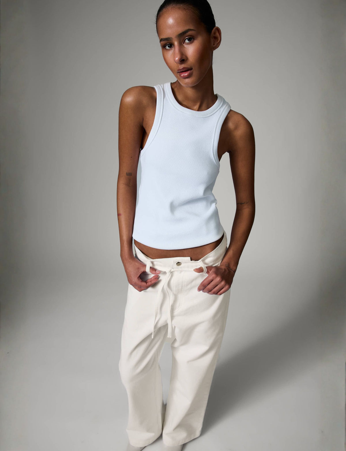 Elijah - Soft White Denim - Jeans - Jet Stream